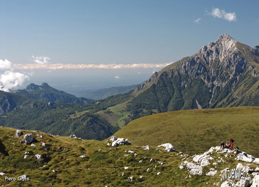 Da Ceresola di Valtorta salita ai Piani di Bobbio (Rifugio Lecco) e al ...
