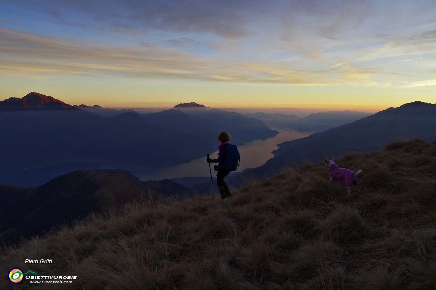 In vetta al panoramico Monte Duria (2264 m) il 22 dic. 2015/85 Tramonto ...