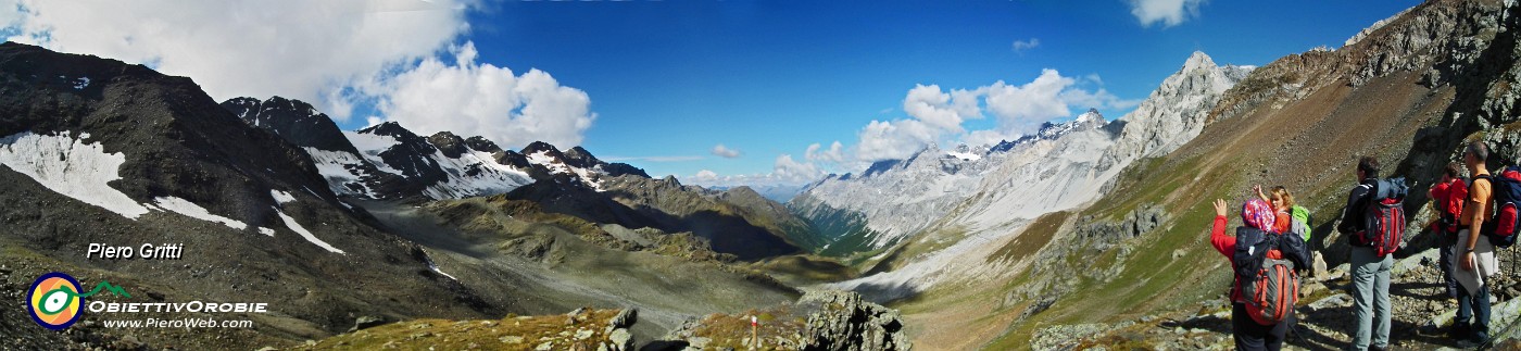 Al Rifugio Quinto Alpini (2877 m) con traversata al Rif. Pizzini dal ...