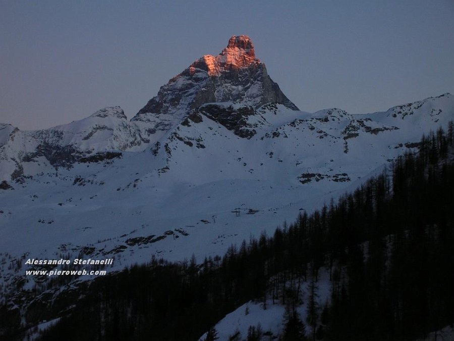 Uscita in Valtournenche in Val D'Aosta ai piedi della piramide del ...