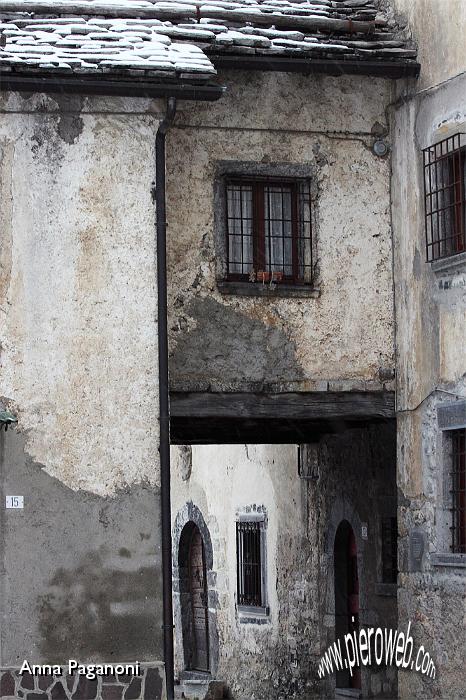 Visita ad Arnosto, piccolo borgo antico, ricco di storia, ben ...